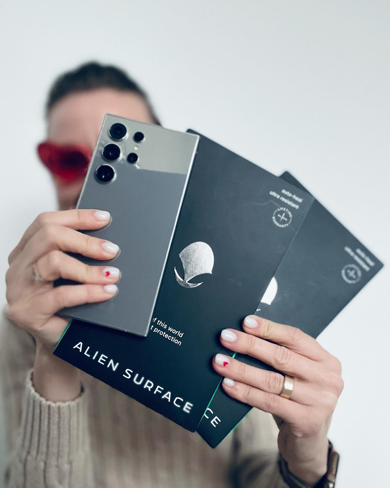 Instalare folie de protectie: evita greselile comune! – Alien Surface